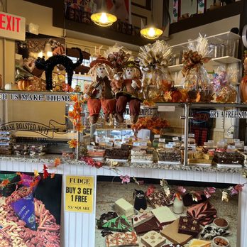 PAT AND TONI’S SWEET THINGS - Updated August 2024 - 217 Photos & 116 ...