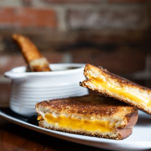 BUTTERBEE’S AMERICAN GRILL - Updated August 2025 - 17 Reviews - 217 ...