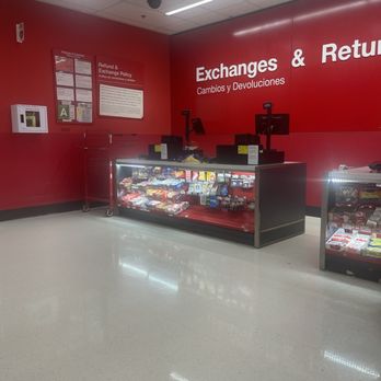 TARGET - Updated July 2024 - 181 Photos & 241 Reviews - 2700 W 120th St ...