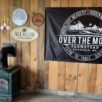 OVER THE MOON FARMSTEAD - Updated December 2025 - 46 Photos & 35 ...