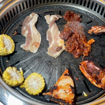 HUNGRY POT KOREAN BBQ & HOT POT - Updated November 2024 - 91 Photos ...