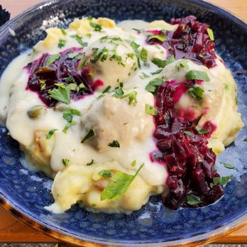 ZENNER BIERGARTEN UND WEINGARTEN - Updated January 2026 - 60 Photos ...