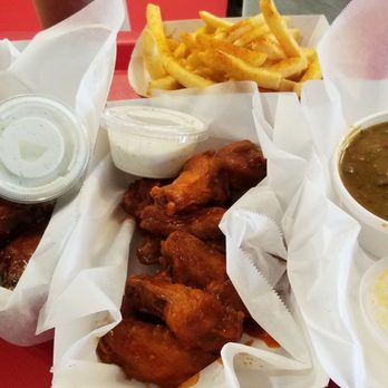 Bonfire Wings - 42 Photos & 117 Reviews - Cajun/Creole - 13030 ...