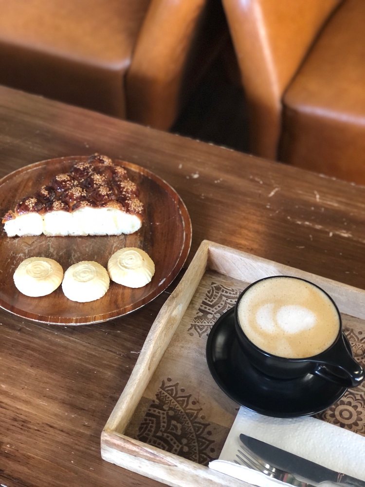 BAB AL-YEMEN CAFE - Updated July 2024 - 477 Photos & 349 Reviews - 3173 ...