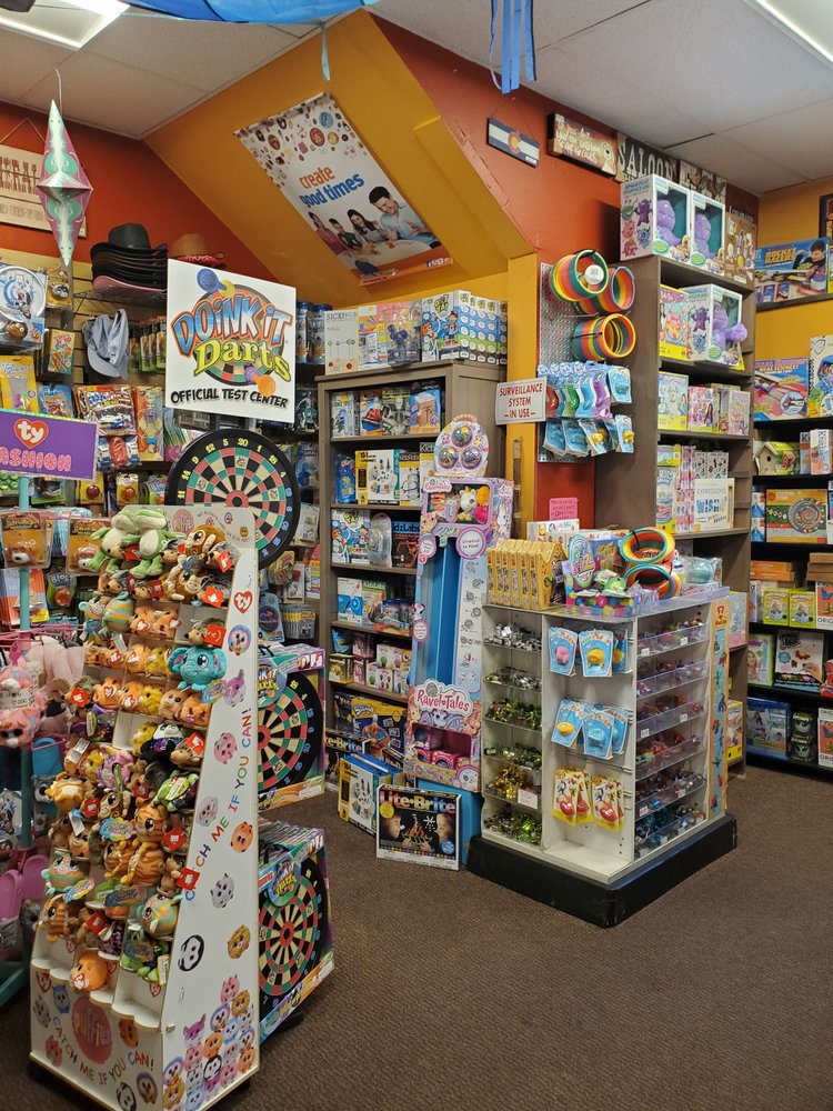 GOLDEN GOODS - 33 Photos & 17 Reviews - 1201 Washington Ave, Golden ...
