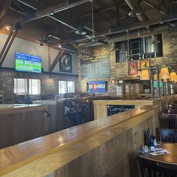 ROCK BOTTOM RESTAURANT & BREWERY - Updated July 2025 - 198 Photos & 337 ...