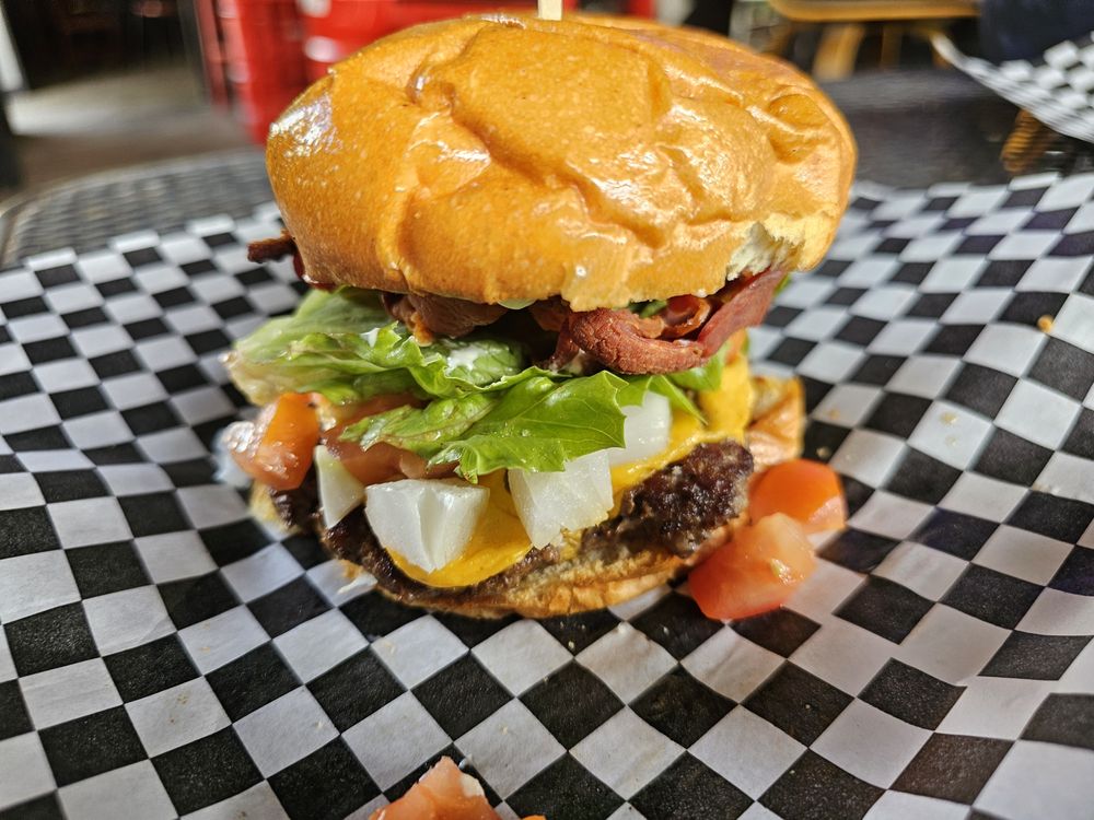 OLINDA BURGER - Updated January 2026 - 16 Photos & 16 Reviews - 150 ...