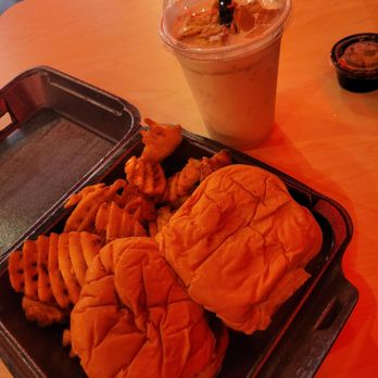 MAIN BIRD HOT CHICKEN - Updated October 2025 - 23 Photos & 26 Reviews ...