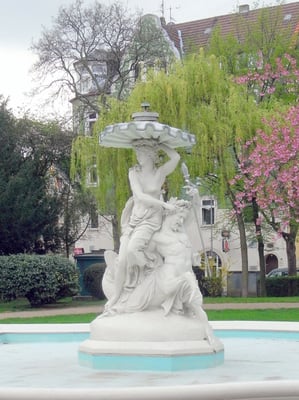 ROBERT-KREKEL-ANLAGE - Updated June 2024 - Straße der Republik, Wiesbaden, Hessen, Germany ...