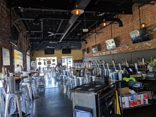 THE HOP YARD - 62 Photos & 57 Reviews - 360 W Main St, Middletown ...