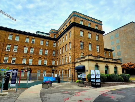 SURREY PLACE - Updated January 2026 - 13 Photos - 2 Surrey Place ...