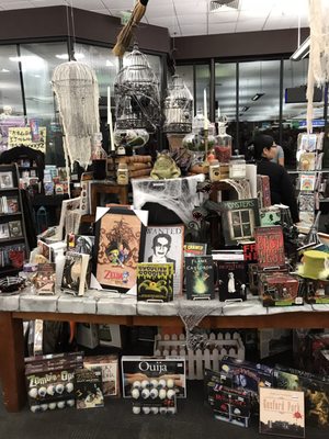 BOOKMANS ENTERTAINMENT EXCHANGE - 108 Photos & 233 Reviews - Books ...
