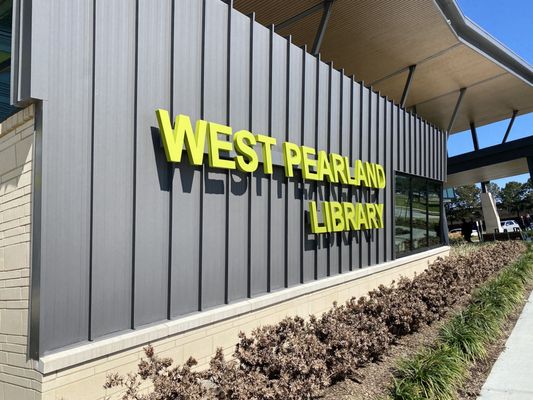 WEST PEARLAND LIBRARY - Updated September 2025 - 130 Photos & 35 ...