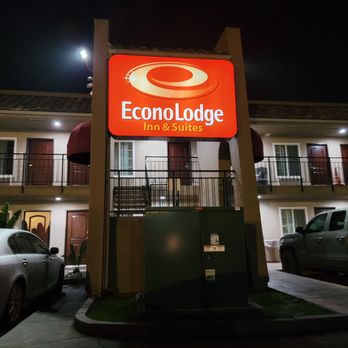 ECONO LODGE INN & SUITES ESCONDIDO DOWNTOWN - Updated October 2025 - 92 ...