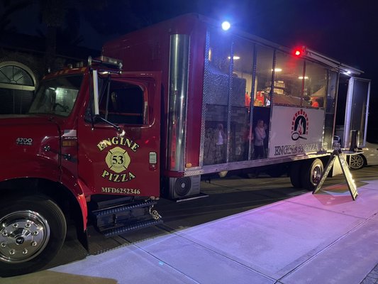 ENGINE 53 PIZZA - Updated September 2025 - 32 Photos & 38 Reviews ...