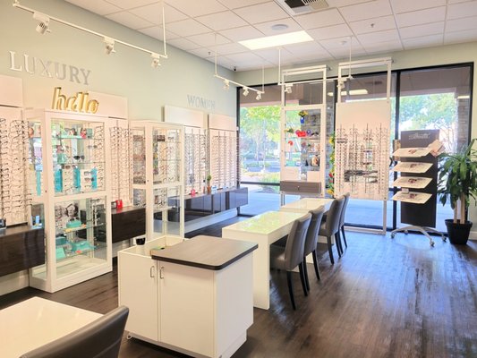 DISTINCTIVE EYES OPTOMETRY - Updated January 2026 - 21 Photos & 21 ...