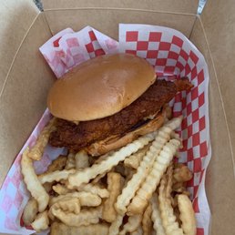 LITTLE LOU’S HOT CHICKEN - 82 Photos & 61 Reviews - 2626 Coolidge Hwy ...