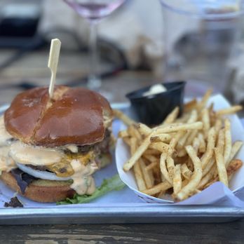 ROYCE - Updated September 2025 - 427 Photos & 291 Reviews - 115 Ridge ...