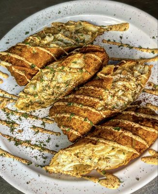 CHEFROCKS - Updated December 2025 - 28 Photos - 2209 Fleetwood Ave ...