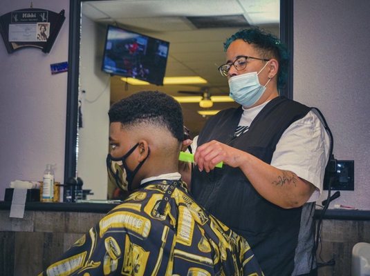 360 BARBER AND BEAUTY LOUNGE - Updated October 2025 - 10 Photos - 5670 ...