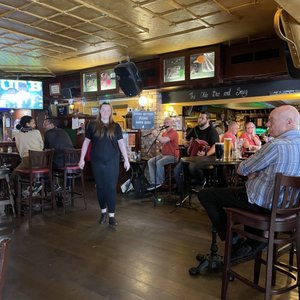 THE LOCKE BAR - 198 Photos & 158 Reviews - 3 George's Quay, Limerick ...