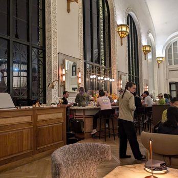 THE COOPER LOUNGE - Updated November 2025 - 505 Photos & 301 Reviews ...