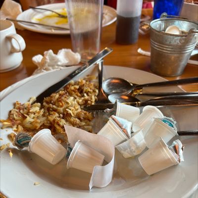 SHORE DINER - Updated December 2025 - 28 Photos & 58 Reviews - 1211 ...