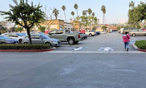 VONS - Updated December 2025 - 139 Photos & 228 Reviews - 1820 Ximeno ...