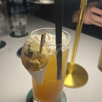 THE GUISINGER - Updated November 2025 - 32 Photos - 1 E Mountain St ...