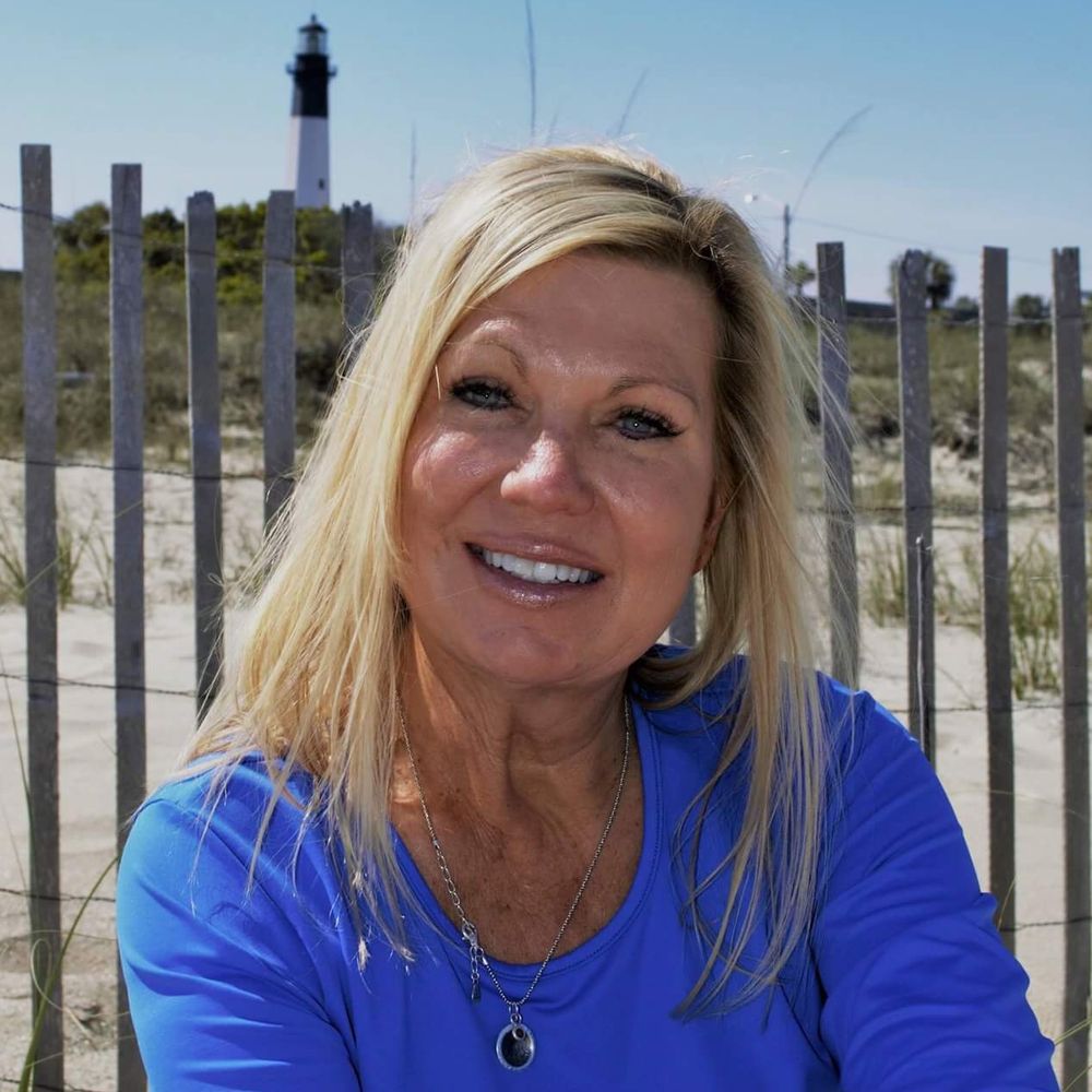 Jenny Rutherford's Instagram, Twitter & Facebook on IDCrawl