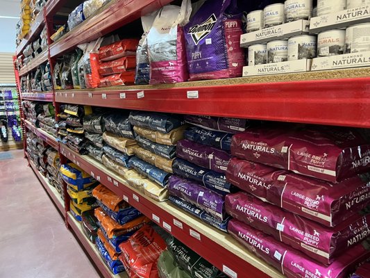 RUSSELL FEED & SUPPLY - Updated March 2025 - 12 Photos - 1731 N Main St ...