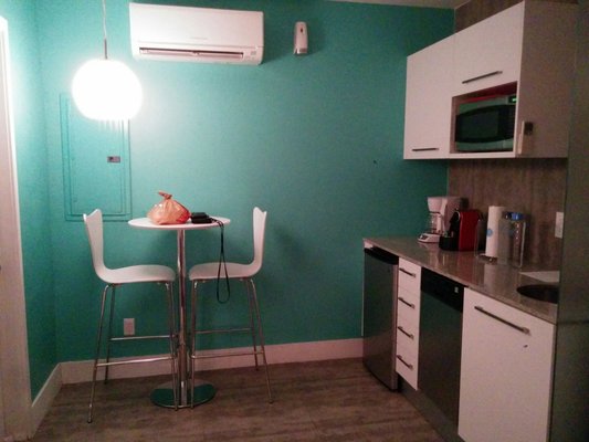 1818 MERIDIAN HOUSE - Updated January 2026 - 27 Photos & 28 Reviews ...