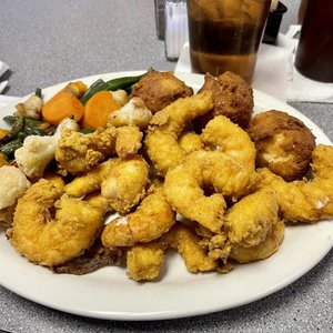 SOCO LOUNGE - Updated February 2025 - 2165 Cunningham Dr, Hampton ...