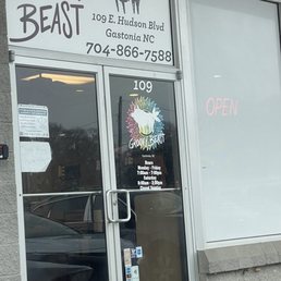 GROOVY BEAST - Updated February 2025 - 148 Photos & 176 Reviews - 1611 ...