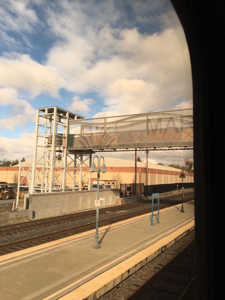 AMTRAK STATION - MARTINEZ - 68 Photos - 401 Ferry St, Martinez, CA - Yelp