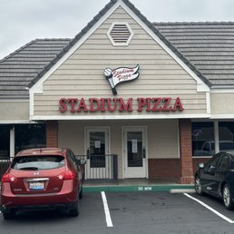 STADIUM PIZZA - Updated August 2025 - 108 Photos & 231 Reviews - 27314 ...