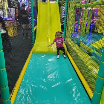 CHUCK E. CHEESE - Updated December 2025 - 12 Photos & 55 Reviews ...