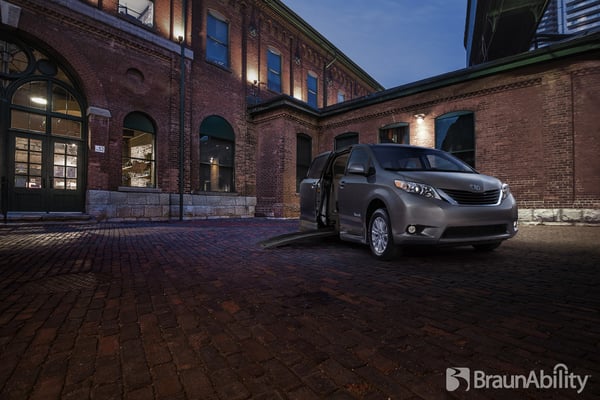 BRAUNABILITY - Updated December 2025 - 15 Photos - 631 W 11th St ...