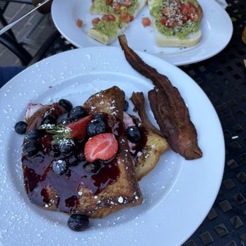 LOFTY PURSUITS - Updated December 2025 - 324 Photos & 296 Reviews ...