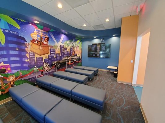 MAGICLAND DENTAL OF PACOIMA - Updated October 2025 - 56 Photos & 117 ...