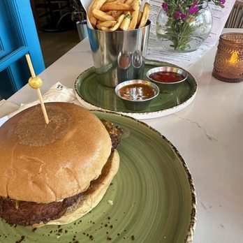 NALU VIDA VENICE - Updated July 2024 - 73 Photos & 41 Reviews - 1 ...