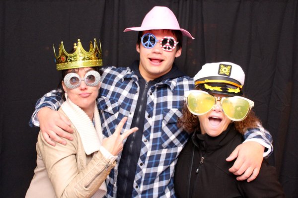 Same Day Service at Insta-Selfie Photo Booth - Updated April 2025 - 13 ...