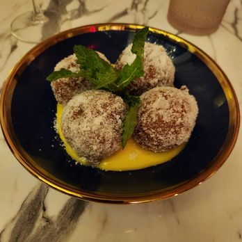 REYNA NEW YORK - Updated October 2024 - 385 Photos & 141 Reviews - 11 E ...