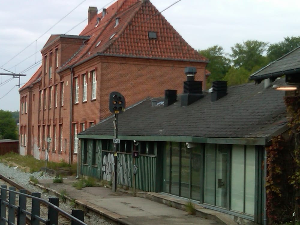 HOLTE STATION - Updated June 2024 - Holte Stationsvej 36, Holte ...
