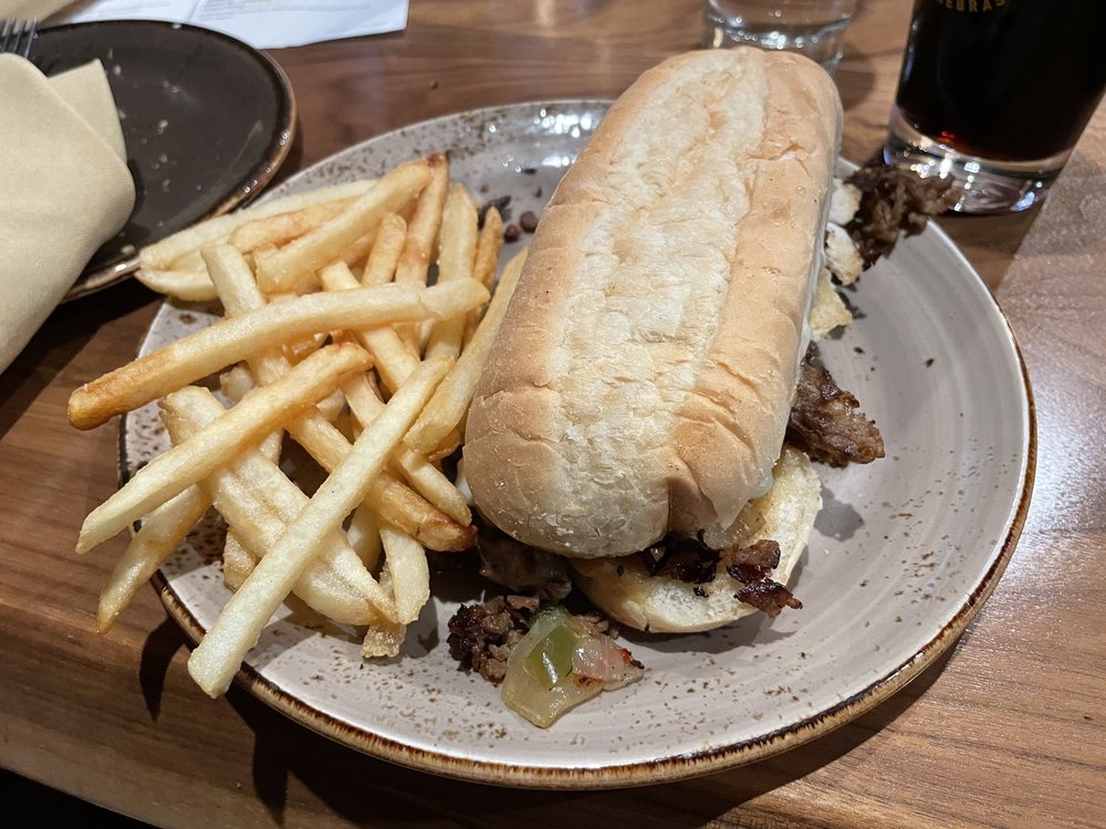 DIVOTS DOWNTOWN - Restaurants near Norfolk, NE - Yelp