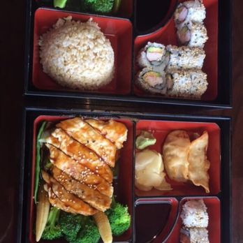 KOON MANEE THAI AND SUSHI RESTAURANT - Updated February 2025 - 209 ...