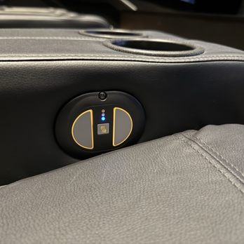 AMC UTC 14 - Updated May 2025 - 112 Photos & 72 Reviews - 4425 La Jolla ...