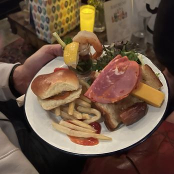 PARK & FIELD - Updated March 2025 - 496 Photos & 715 Reviews - 3509 W ...