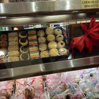 FERRARA BAKERY & CAFE - 2989 Photos & 1822 Reviews - 195 Grand St, New ...