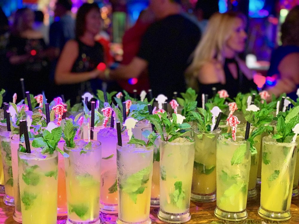 SALSA MIA - 126 Photos & 41 Reviews - 900 Ocean Dr, Miami Beach ...